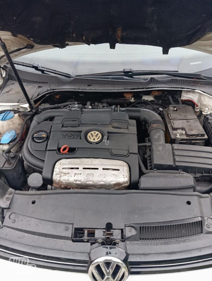 Balts Volkswagen Golf 2010 Kazlų Rūda, ar dzinēja tilpumu 1.40 L un nobraukumu 254 tūkst. km par 3149 €, foto 8 vietnē AUTOMOTO.COM.LV