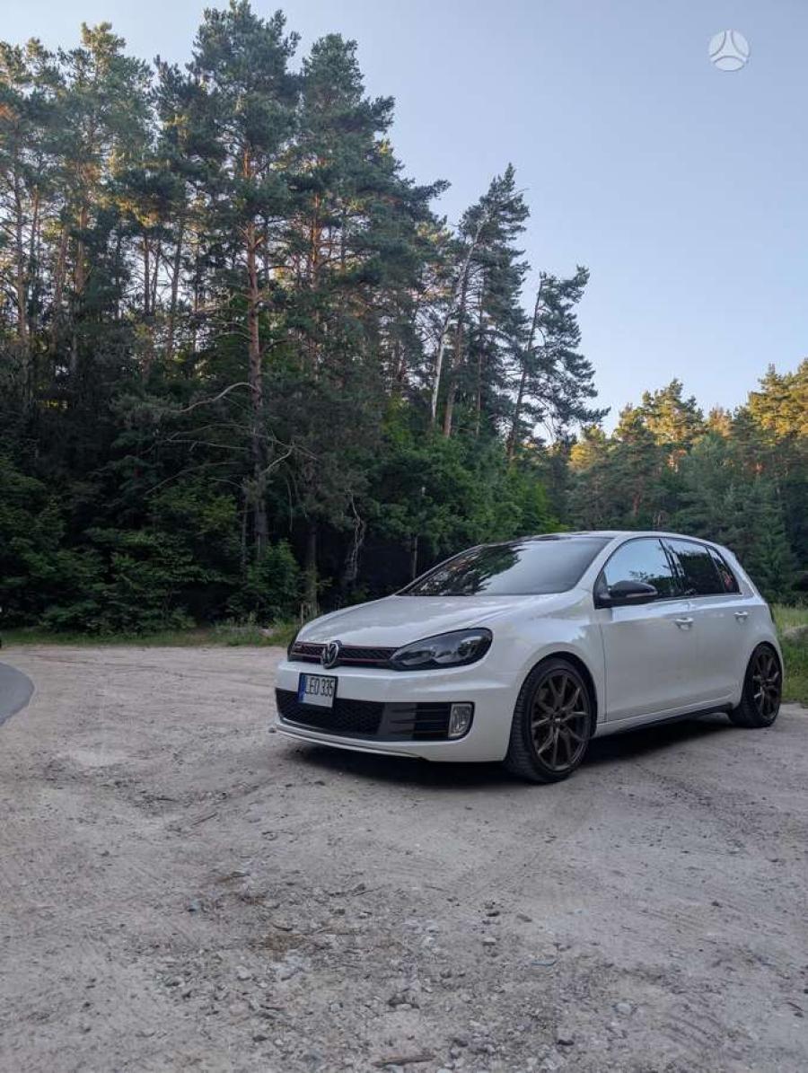 Balts Volkswagen Golf 2010 Viļņa, ar dzinēja tilpumu 1.98 L un nobraukumu 245 tūkst. km par 10900 €, foto 5 vietnē AUTOMOTO.COM.LV