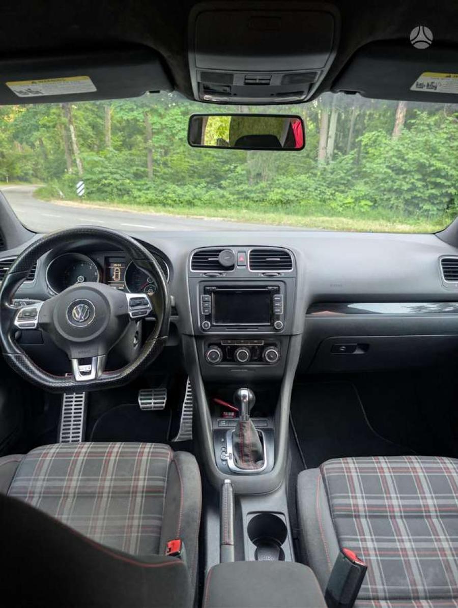 Balts Volkswagen Golf 2010 Viļņa, ar dzinēja tilpumu 1.98 L un nobraukumu 245 tūkst. km par 10900 €, foto 10 vietnē AUTOMOTO.COM.LV