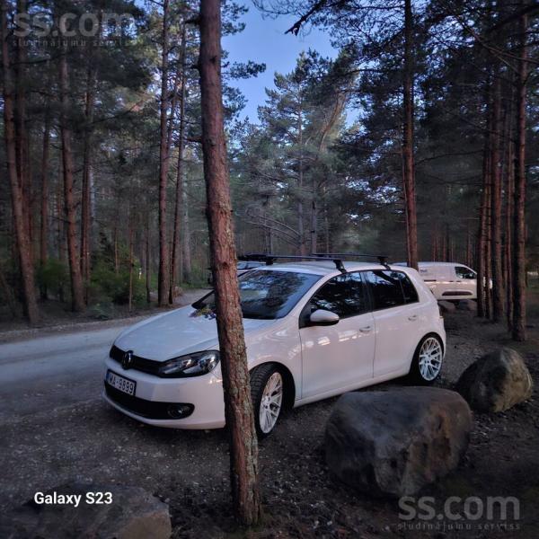 Balts Volkswagen Golf 2010 Rīga, ar dzinēja tilpumu 1.80 L un nobraukumu 248 tūkst. km par 3950 €, foto 3 vietnē AUTOMOTO.COM.LV