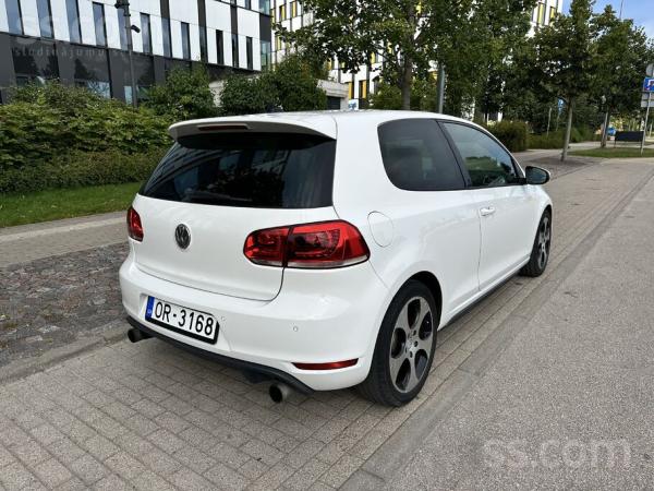 Balts Volkswagen Golf 2010 Rīga, ar dzinēja tilpumu 2.00 L un nobraukumu 243 tūkst. km par 7300 €, foto 4 vietnē AUTOMOTO.COM.LV