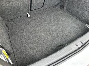 White Volkswagen Golf 2010 in Riga, with an engine capacity of 2.00 L and mileage of 243 thousand km for 7300 €, photo 17 on AUTOMOTO.COM.LV