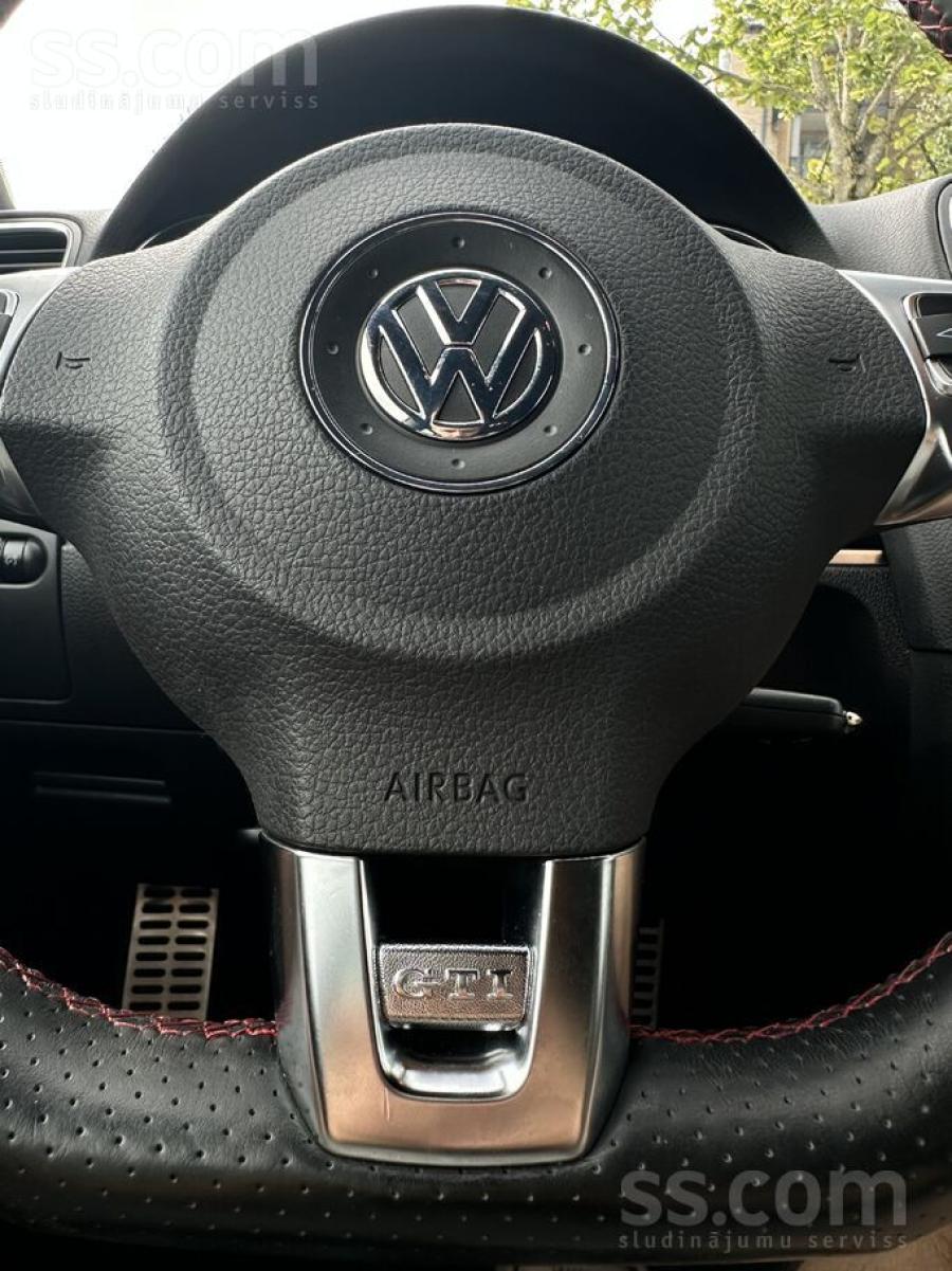 White Volkswagen Golf 2010 in Riga, with an engine capacity of 2.00 L and mileage of 243 thousand km for 7300 €, photo 19 on AUTOMOTO.COM.LV