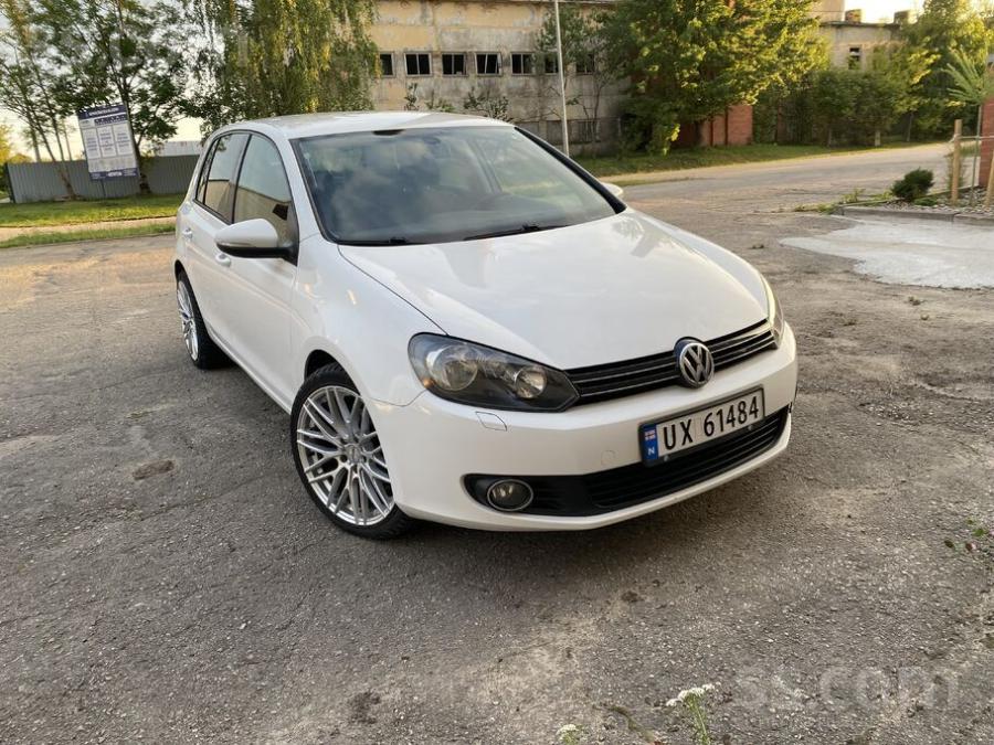 White Volkswagen Golf 2010 in Ludza, with an engine capacity of 1.60 L and mileage of 0 thousand km for 4150 €, photo 7 on AUTOMOTO.COM.LV