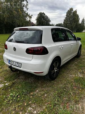Balts Volkswagen Golf 2010 Ludza, ar dzinēja tilpumu 2.00 L un nobraukumu 297 tūkst. km par 4950 €, foto 8 vietnē AUTOMOTO.COM.LV
