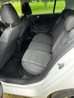 Balts Volkswagen Golf 2010 Ludza, ar dzinēja tilpumu 2.00 L un nobraukumu 297 tūkst. km par 4950 €, foto 12 vietnē AUTOMOTO.COM.LV