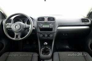White Volkswagen Golf 2010 in Tallinn, with an engine capacity of 1.60 L and mileage of 229 thousand km for 2699 €, photo 6 on AUTOMOTO.COM.LV