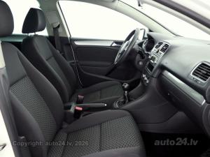 White Volkswagen Golf 2010 in Tallinn, with an engine capacity of 1.60 L and mileage of 229 thousand km for 2699 €, photo 7 on AUTOMOTO.COM.LV
