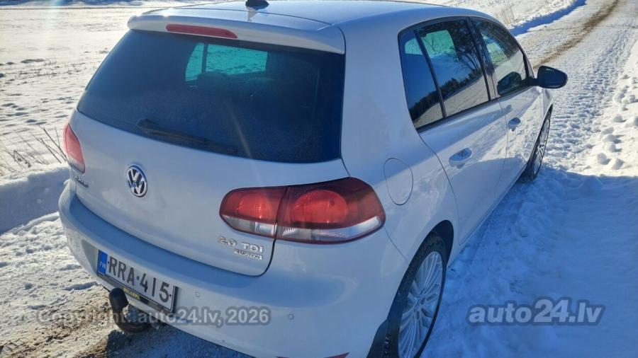 Balts Volkswagen Golf 2011 Tartu, ar dzinēja tilpumu 2.00 L un nobraukumu 320 tūkst. km par 6500 €, foto 2 vietnē AUTOMOTO.COM.LV