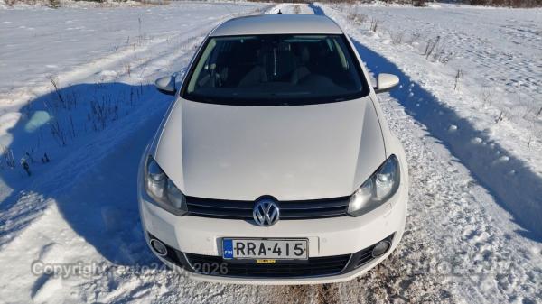 White Volkswagen Golf 2011 in Tartu, with an engine capacity of 2.00 L and mileage of 320 thousand km for 6500 €, photo 4 on AUTOMOTO.COM.LV