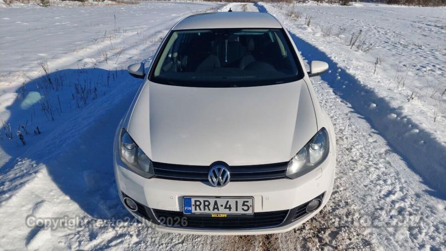 Balts Volkswagen Golf 2011 Tartu, ar dzinēja tilpumu 2.00 L un nobraukumu 320 tūkst. km par 6500 €, foto 4 vietnē AUTOMOTO.COM.LV