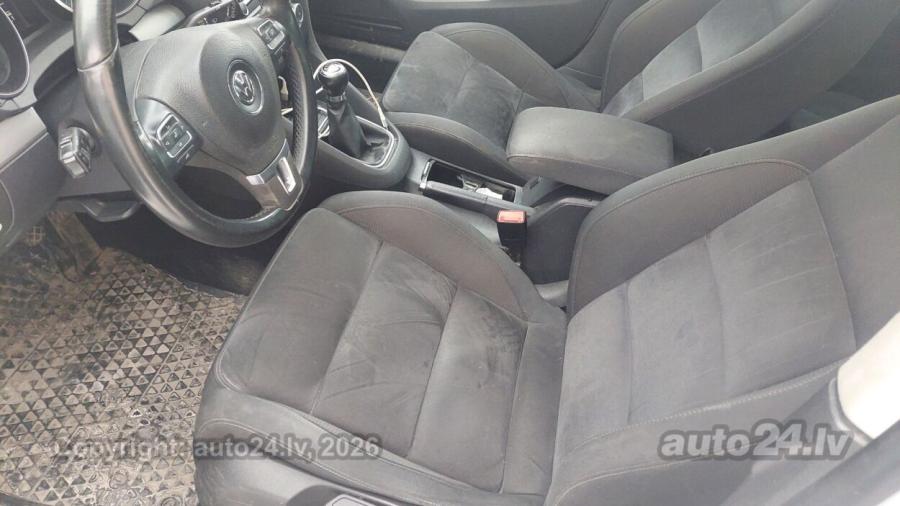 Balts Volkswagen Golf 2011 Tartu, ar dzinēja tilpumu 2.00 L un nobraukumu 320 tūkst. km par 6500 €, foto 15 vietnē AUTOMOTO.COM.LV