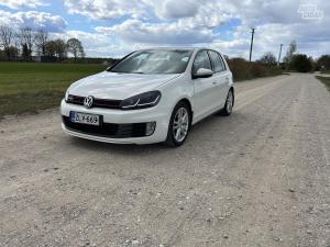 White Volkswagen Golf 2011 in Kaunas, with an engine capacity of 2.00 L and mileage of 200 thousand km for 6700 €, photo  on AUTOMOTO.COM.LV