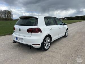 Balts Volkswagen Golf 2011 Kauņa, ar dzinēja tilpumu 2.00 L un nobraukumu 200 tūkst. km par 6700 €, foto 5 vietnē AUTOMOTO.COM.LV