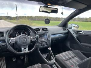 Balts Volkswagen Golf 2011 Kauņa, ar dzinēja tilpumu 2.00 L un nobraukumu 200 tūkst. km par 6700 €, foto 7 vietnē AUTOMOTO.COM.LV
