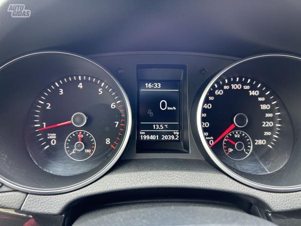 White Volkswagen Golf 2011 in Kaunas, with an engine capacity of 2.00 L and mileage of 200 thousand km for 6700 €, photo 7 on AUTOMOTO.COM.LV