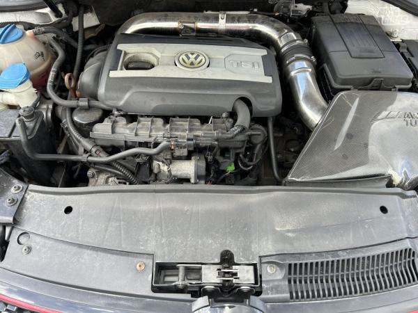 White Volkswagen Golf 2011 in Kaunas, with an engine capacity of 2.00 L and mileage of 200 thousand km for 6700 €, photo 10 on AUTOMOTO.COM.LV
