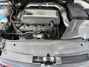 Balts Volkswagen Golf 2011 Kauņa, ar dzinēja tilpumu 2.00 L un nobraukumu 200 tūkst. km par 6700 €, foto 11 vietnē AUTOMOTO.COM.LV