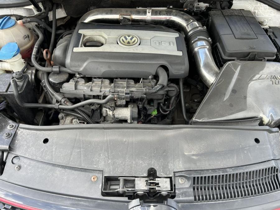 Balts Volkswagen Golf 2011 Kauņa, ar dzinēja tilpumu 2.00 L un nobraukumu 200 tūkst. km par 6700 €, foto 11 vietnē AUTOMOTO.COM.LV