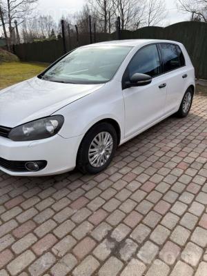 Balts Volkswagen Golf 2011 Rīga, ar dzinēja tilpumu 1.60 L un nobraukumu 218 tūkst. km par 2499 €, foto 3 vietnē AUTOMOTO.COM.LV