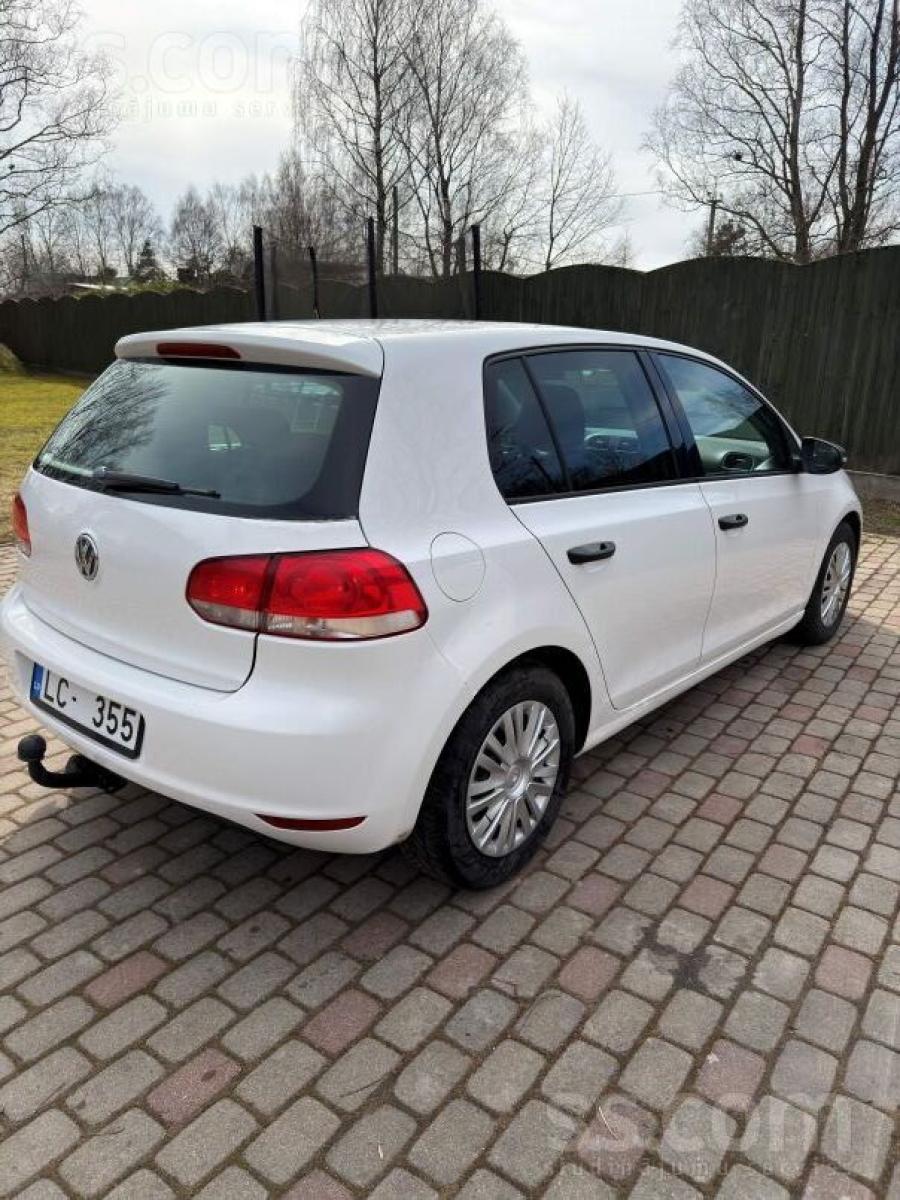 Balts Volkswagen Golf 2011 Rīga, ar dzinēja tilpumu 1.60 L un nobraukumu 218 tūkst. km par 2499 €, foto 7 vietnē AUTOMOTO.COM.LV