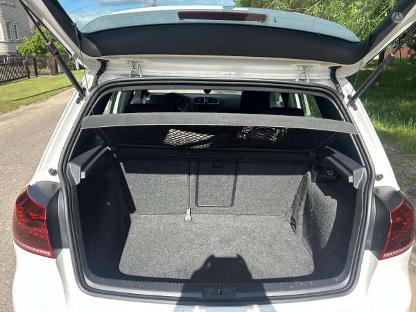 White Volkswagen Golf 2011 in Kaunas, with an engine capacity of 1.98 L and mileage of 201 thousand km for 6900 €, photo 10 on AUTOMOTO.COM.LV