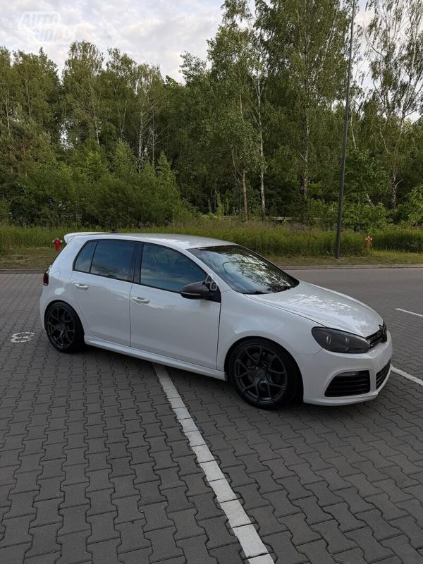 Balts Volkswagen Golf 2011 Kauņa, ar dzinēja tilpumu 2.00 L un nobraukumu 237 tūkst. km par 8700 €, foto 7 vietnē AUTOMOTO.COM.LV