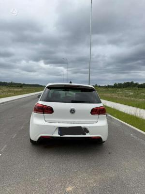 Balts Volkswagen Golf 2011 Kauņa, ar dzinēja tilpumu 1.60 L un nobraukumu 246 tūkst. km par 5555 €, foto 5 vietnē AUTOMOTO.COM.LV