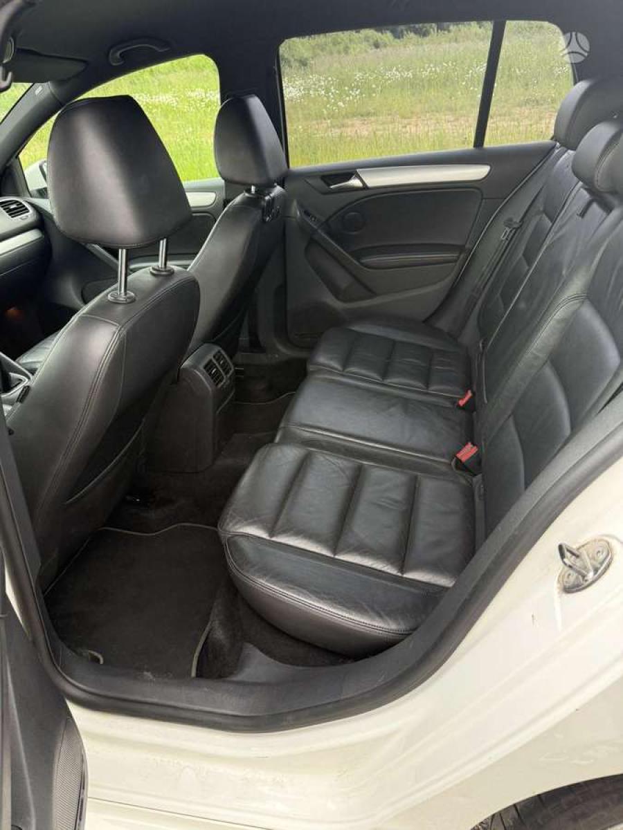 Balts Volkswagen Golf 2011 Kauņa, ar dzinēja tilpumu 1.60 L un nobraukumu 246 tūkst. km par 5555 €, foto 8 vietnē AUTOMOTO.COM.LV
