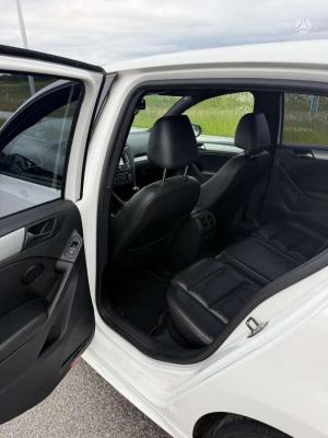 Balts Volkswagen Golf 2011 Kauņa, ar dzinēja tilpumu 1.60 L un nobraukumu 246 tūkst. km par 5555 €, foto 14 vietnē AUTOMOTO.COM.LV