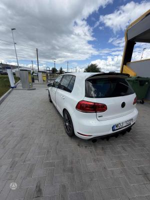 Balts Volkswagen Golf 2011 Kauņa, ar dzinēja tilpumu 2.00 L un nobraukumu 249 tūkst. km par 7000 €, foto 5 vietnē AUTOMOTO.COM.LV