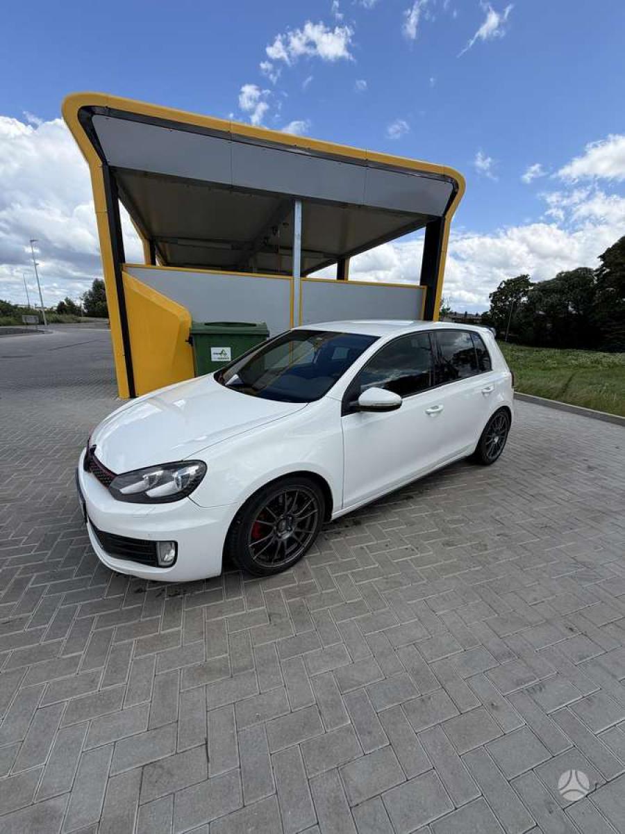Balts Volkswagen Golf 2011 Kauņa, ar dzinēja tilpumu 2.00 L un nobraukumu 249 tūkst. km par 7000 €, foto 6 vietnē AUTOMOTO.COM.LV