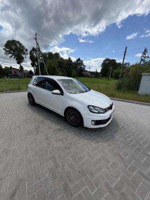 Balts Volkswagen Golf 2011 Kauņa, ar dzinēja tilpumu 2.00 L un nobraukumu 249 tūkst. km par 7000 €, foto 9 vietnē AUTOMOTO.COM.LV