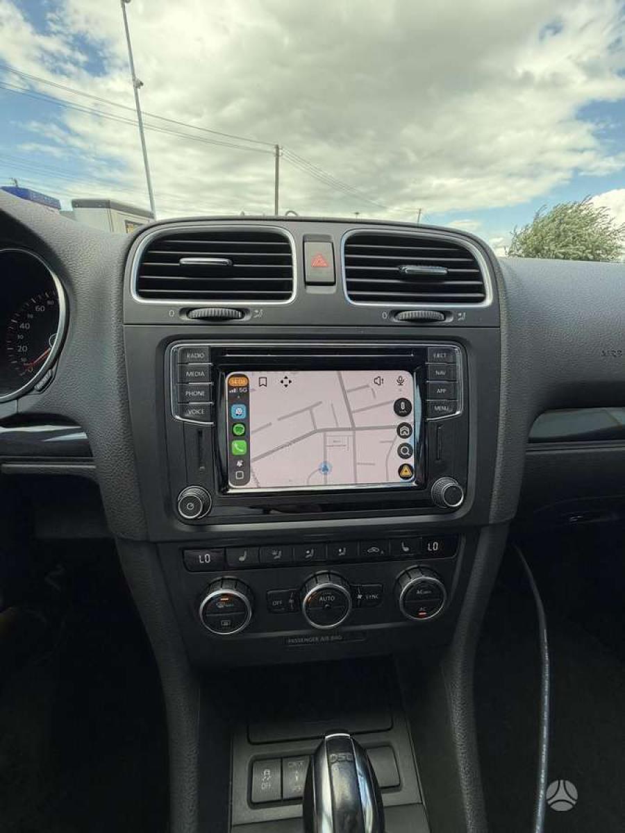 Balts Volkswagen Golf 2011 Kauņa, ar dzinēja tilpumu 2.00 L un nobraukumu 249 tūkst. km par 7000 €, foto 17 vietnē AUTOMOTO.COM.LV