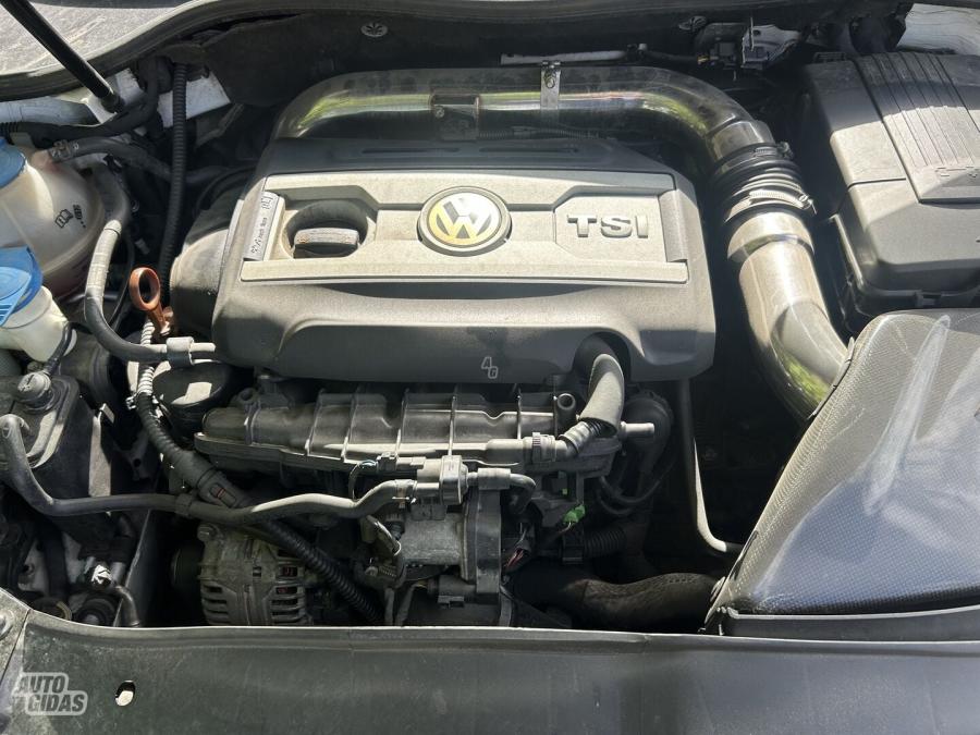 Balts Volkswagen Golf 2011 Kauņa, ar dzinēja tilpumu 2.00 L un nobraukumu 201 tūkst. km par 6700 €, foto 13 vietnē AUTOMOTO.COM.LV