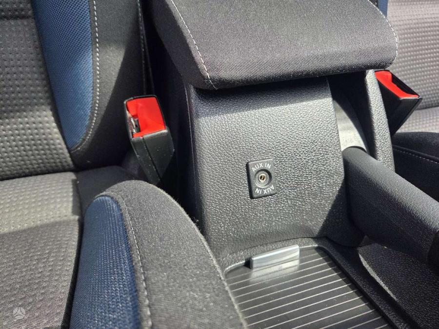 Белый Фольксваген Гольф 2011 в Мариямполе, объемом двигателя 1.60 л и пробегом 257 тыс. км за 4250 €, фото 27 на AUTOMOTO.COM.LV