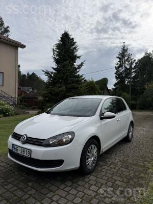 Balts Volkswagen Golf 2011 Rīga, ar dzinēja tilpumu 1.20 L un nobraukumu 186 tūkst. km par 2700 €, foto 4 vietnē AUTOMOTO.COM.LV