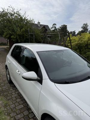Balts Volkswagen Golf 2011 Rīga, ar dzinēja tilpumu 1.20 L un nobraukumu 186 tūkst. km par 2700 €, foto 6 vietnē AUTOMOTO.COM.LV