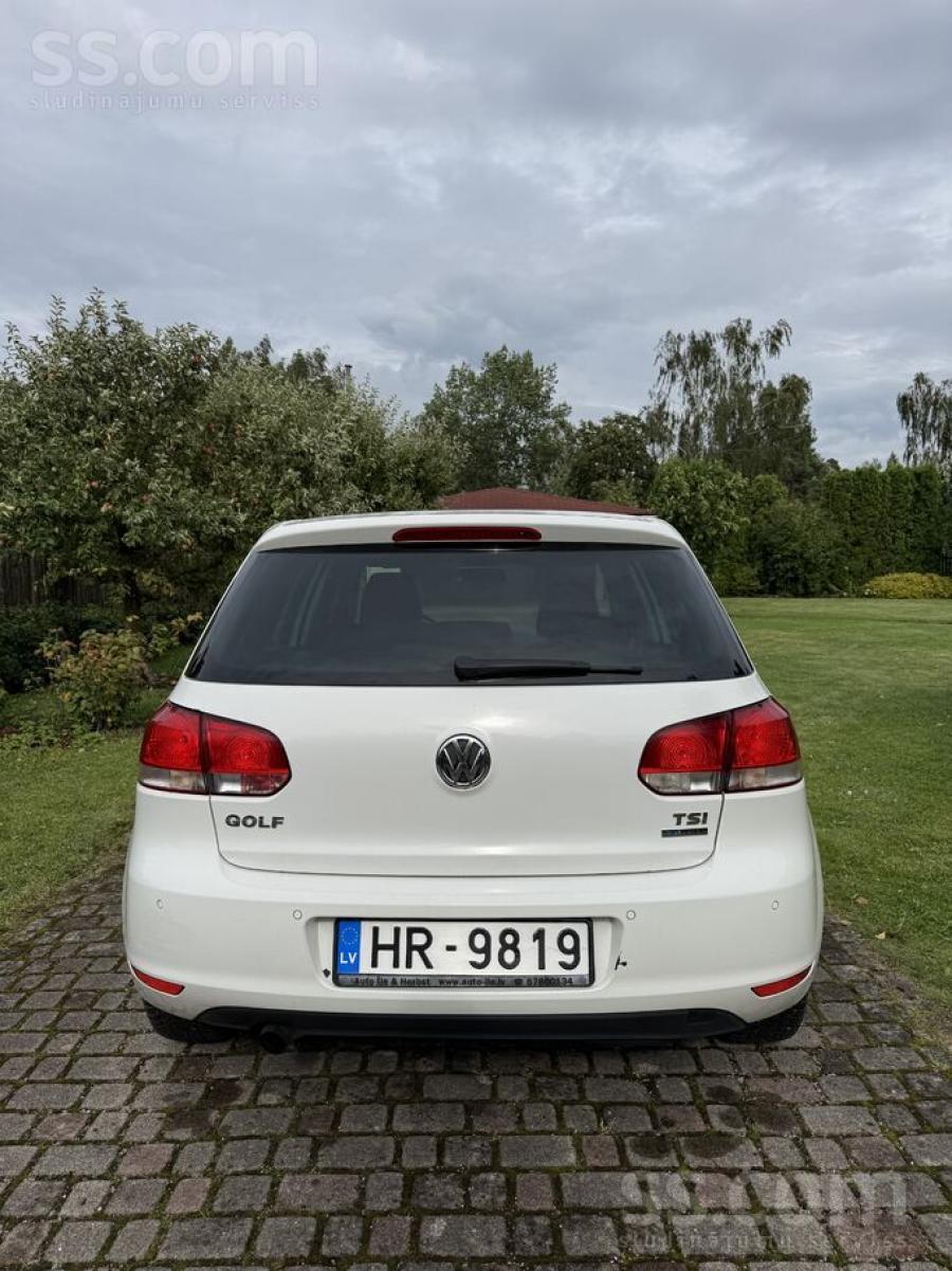 Balts Volkswagen Golf 2011 Rīga, ar dzinēja tilpumu 1.20 L un nobraukumu 186 tūkst. km par 2700 €, foto 7 vietnē AUTOMOTO.COM.LV