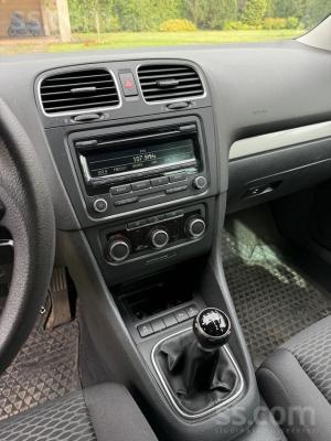 Balts Volkswagen Golf 2011 Rīga, ar dzinēja tilpumu 1.20 L un nobraukumu 186 tūkst. km par 2700 €, foto 18 vietnē AUTOMOTO.COM.LV