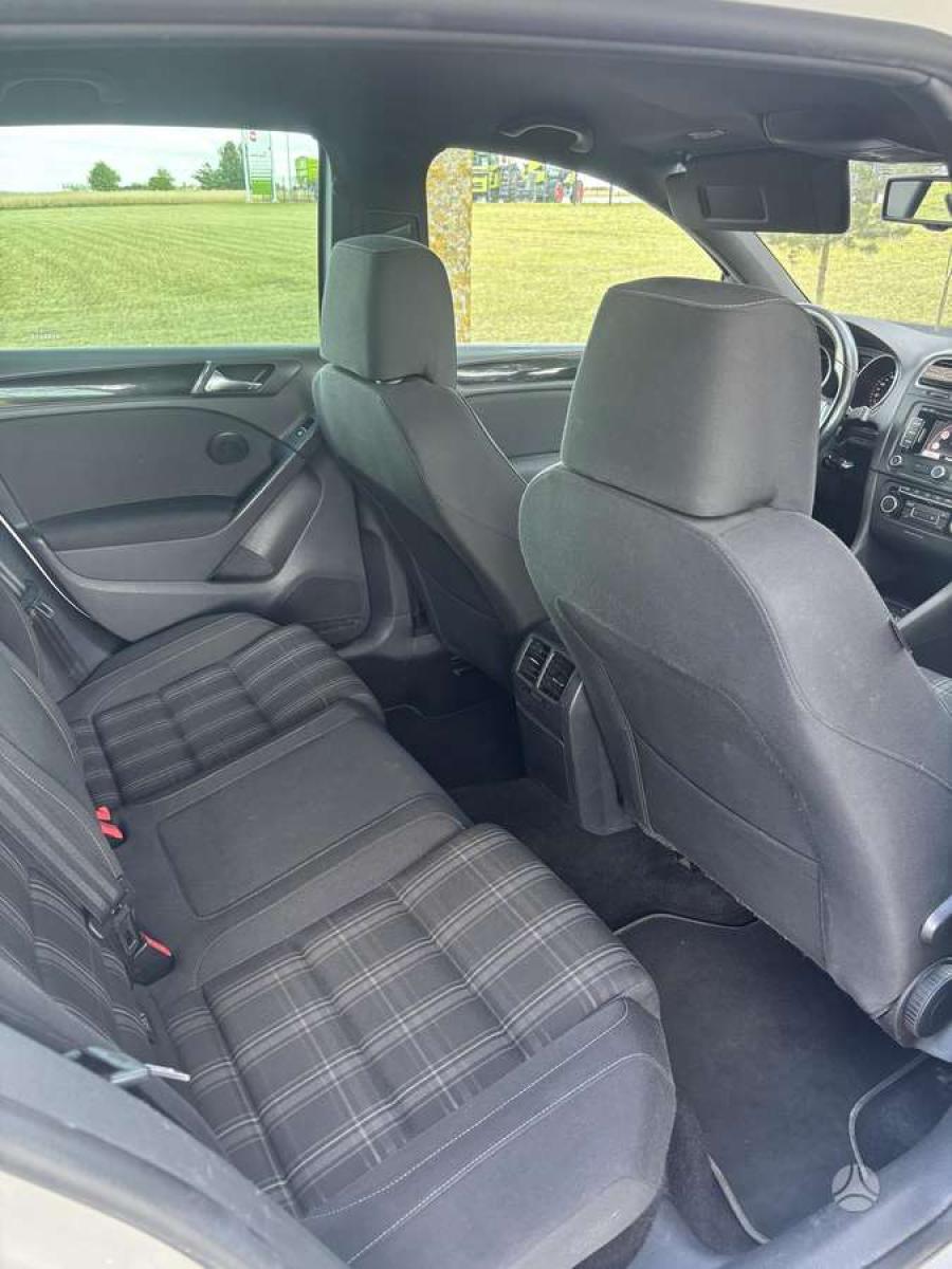 Balts Volkswagen Golf 2011 Šauļi, ar dzinēja tilpumu 1.97 L un nobraukumu 238 tūkst. km par 6799 €, foto 13 vietnē AUTOMOTO.COM.LV