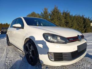 Balts Volkswagen Golf 2012 Kauņa, ar dzinēja tilpumu 1.98 L un nobraukumu 215 tūkst. km par 6650 €, foto 4 vietnē AUTOMOTO.COM.LV