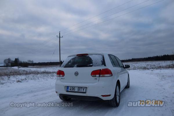 Balts Volkswagen Golf 2012 Tallina, ar dzinēja tilpumu 1.40 L un nobraukumu 222 tūkst. km par 4500 €, foto 5 vietnē AUTOMOTO.COM.LV