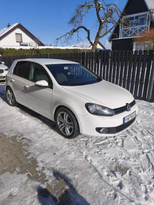 White Volkswagen Golf 2012 in Utena, with an engine capacity of 1.97 L and mileage of 270 thousand km for 5400 €, photo 5 on AUTOMOTO.COM.LV