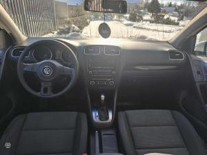 White Volkswagen Golf 2012 in Utena, with an engine capacity of 1.97 L and mileage of 270 thousand km for 5400 €, photo 7 on AUTOMOTO.COM.LV