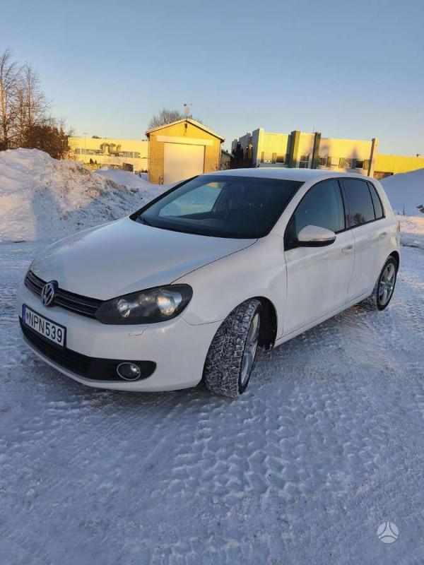 Balts Volkswagen Golf 2012 Utena, ar dzinēja tilpumu 1.97 L un nobraukumu 270 tūkst. km par 5400 €, foto 9 vietnē AUTOMOTO.COM.LV