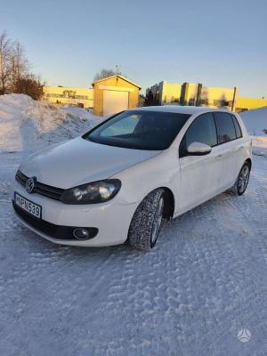 White Volkswagen Golf 2012 in Utena, with an engine capacity of 1.97 L and mileage of 270 thousand km for 5400 €, photo 9 on AUTOMOTO.COM.LV