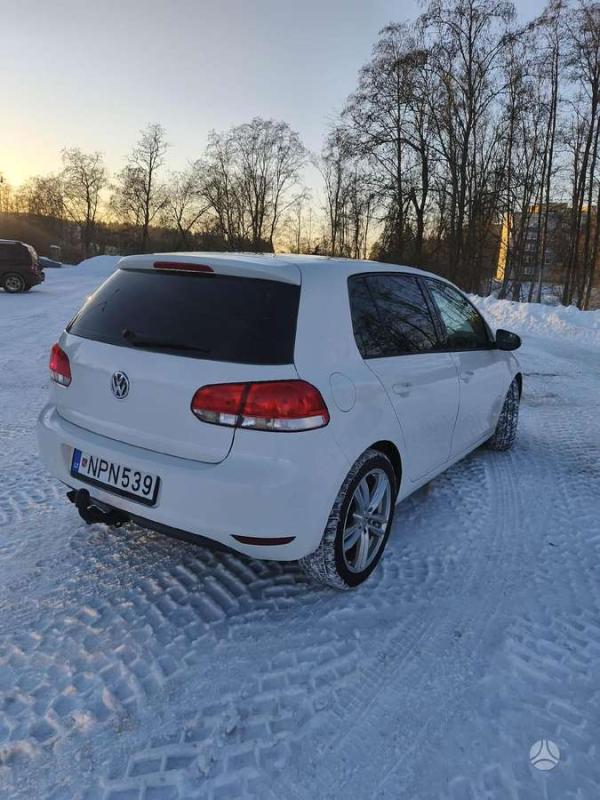 Balts Volkswagen Golf 2012 Utena, ar dzinēja tilpumu 1.97 L un nobraukumu 270 tūkst. km par 5400 €, foto 10 vietnē AUTOMOTO.COM.LV