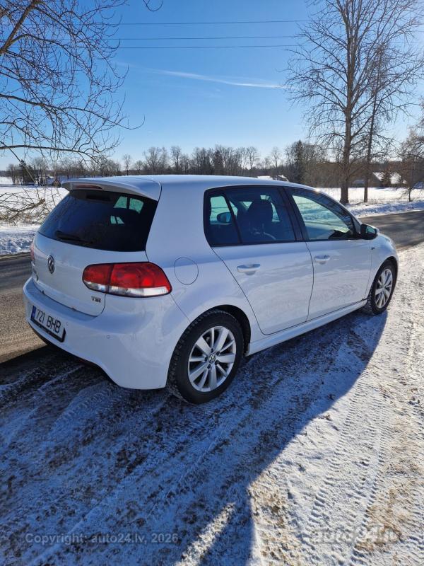 White Volkswagen Golf 2012 in Tallinn, with an engine capacity of 1.40 L and mileage of 231 thousand km for 4500 €, photo 3 on AUTOMOTO.COM.LV