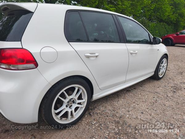 Balts Volkswagen Golf 2012 Kuresāre, ar dzinēja tilpumu 1.40 L un nobraukumu 266 tūkst. km par 5000 €, foto 3 vietnē AUTOMOTO.COM.LV